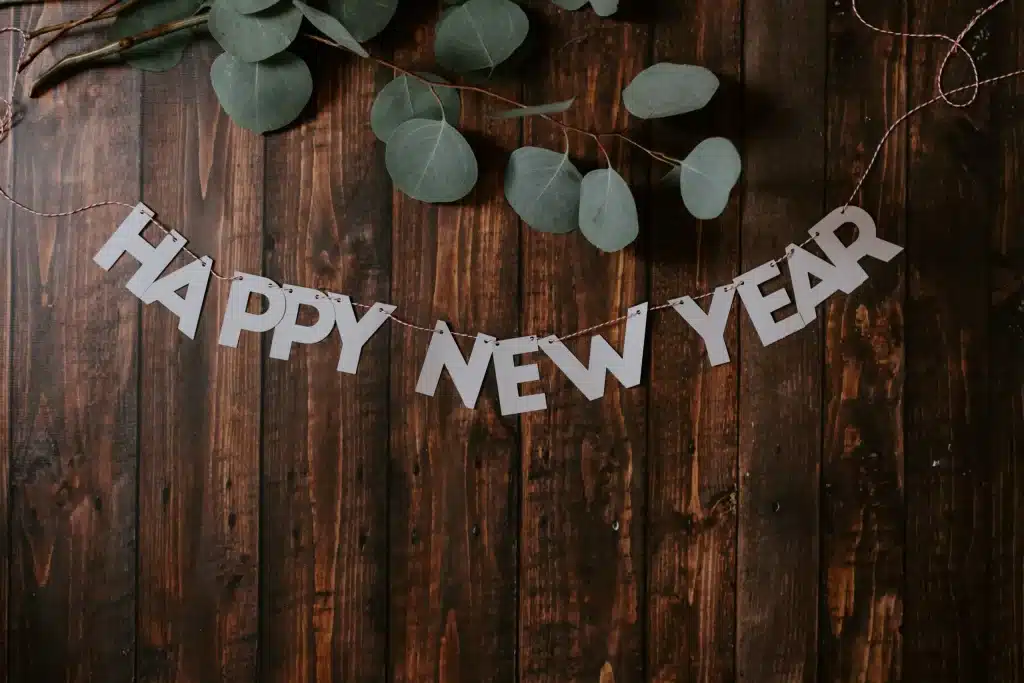 New Year New Me: A Guide To Finding A Realistic New Year's Resolution ...